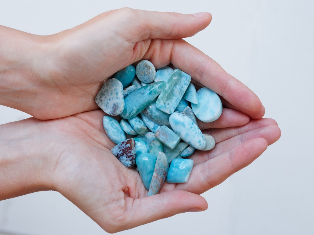 TheLarimarBlue.com – Larimar Stone from Dominican Republic